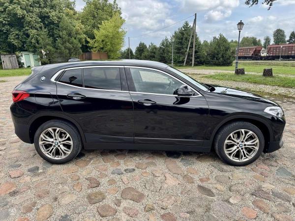 Melns BMW X2 2019 Panevēža, ar dzinēja tilpumu 2.00 L un nobraukumu 56 tūkst. km par 16499 €, foto 5 vietnē AUTOMOTO.COM.LV