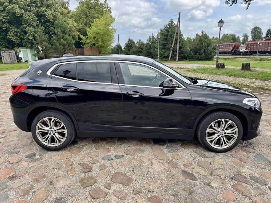 Black BMW X2 2019 in Panevezys, with an engine capacity of 2.00 L and mileage of 56 thousand km for 16499 €, photo 6 on AUTOMOTO.COM.LV