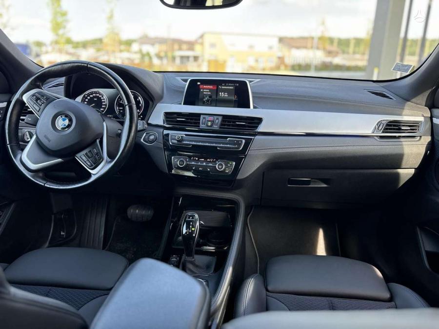 Black BMW X2 2019 in Vilnius, with an engine capacity of 2.00 L and mileage of 240 thousand km for 14300 €, photo 10 on AUTOMOTO.COM.LV