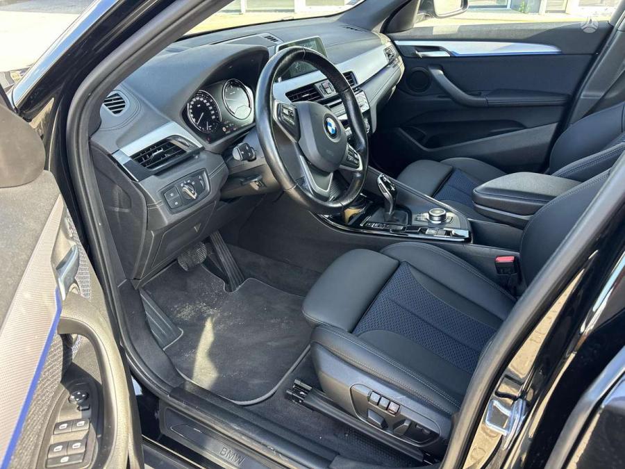 Black BMW X2 2019 in Vilnius, with an engine capacity of 2.00 L and mileage of 240 thousand km for 14300 €, photo 15 on AUTOMOTO.COM.LV