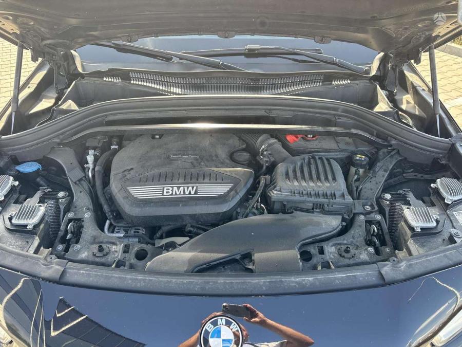 Black BMW X2 2019 in Vilnius, with an engine capacity of 2.00 L and mileage of 240 thousand km for 14300 €, photo 21 on AUTOMOTO.COM.LV