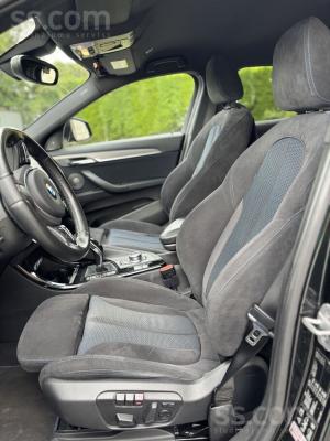 Black BMW X2 2019 in Riga, with an engine capacity of 2.00 L and mileage of 129 thousand km for 20900 €, photo 6 on AUTOMOTO.COM.LV