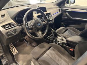 Black BMW X2 2019 in Riga, with an engine capacity of 2.00 L and mileage of 132 thousand km for 17690 €, photo 8 on AUTOMOTO.COM.LV
