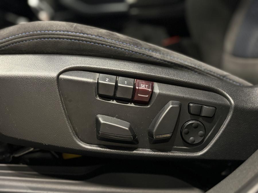 Black BMW X2 2019 in Riga, with an engine capacity of 2.00 L and mileage of 132 thousand km for 17690 €, photo 10 on AUTOMOTO.COM.LV