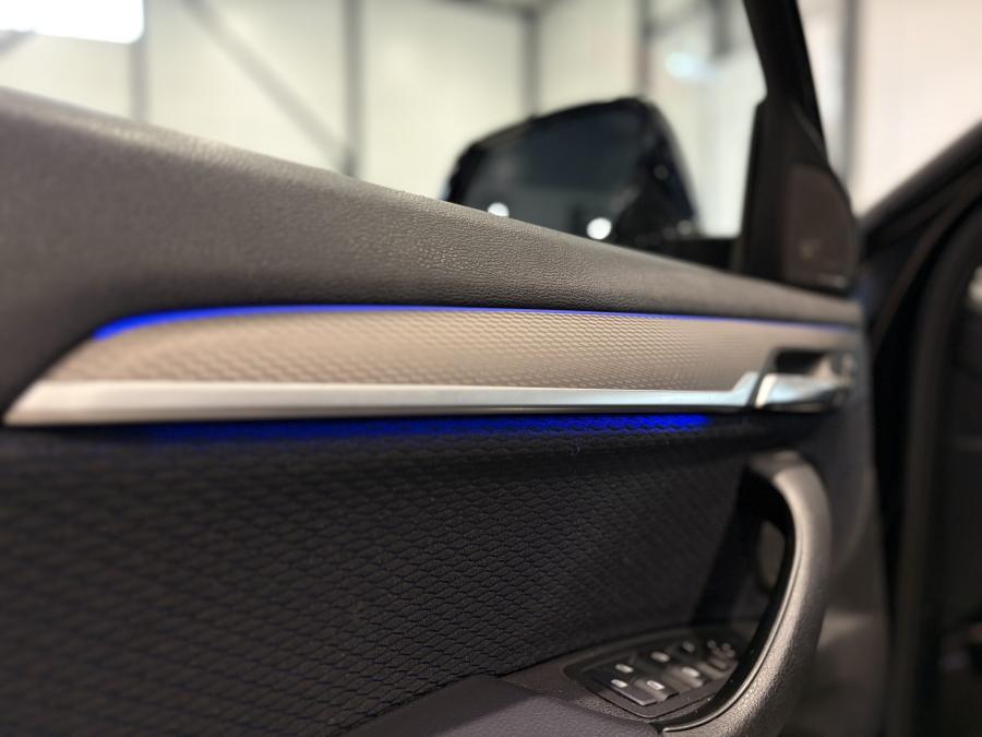 Black BMW X2 2019 in Riga, with an engine capacity of 2.00 L and mileage of 132 thousand km for 17690 €, photo 13 on AUTOMOTO.COM.LV