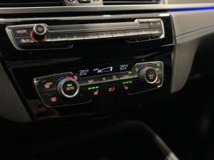 Black BMW X2 2019 in Riga, with an engine capacity of 2.00 L and mileage of 132 thousand km for 17690 €, photo 19 on AUTOMOTO.COM.LV