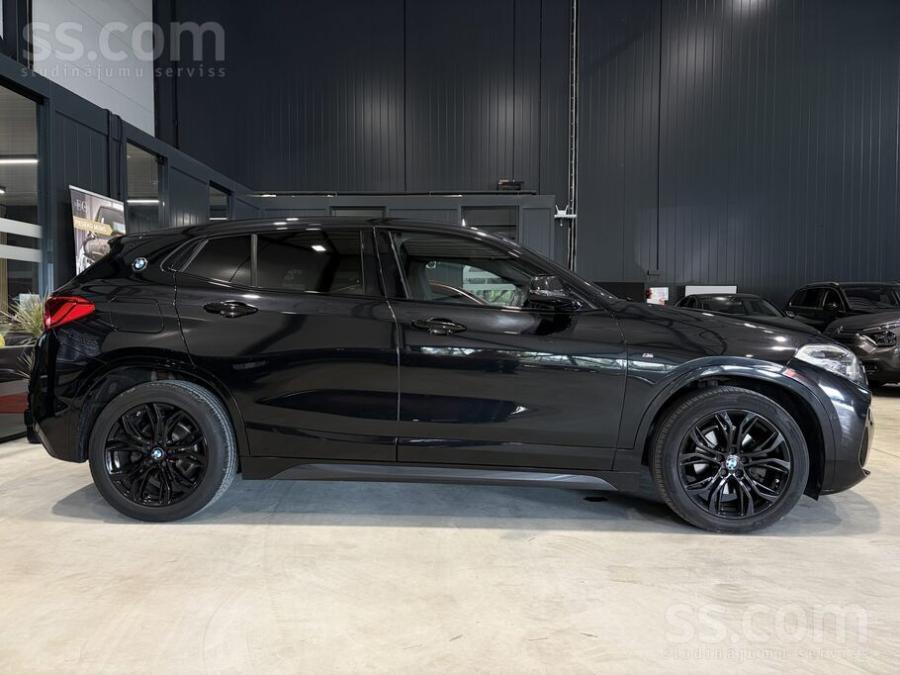 Black BMW X2 2019 in Riga, with an engine capacity of 2.00 L and mileage of 132 thousand km for 17690 €, photo 3 on AUTOMOTO.COM.LV