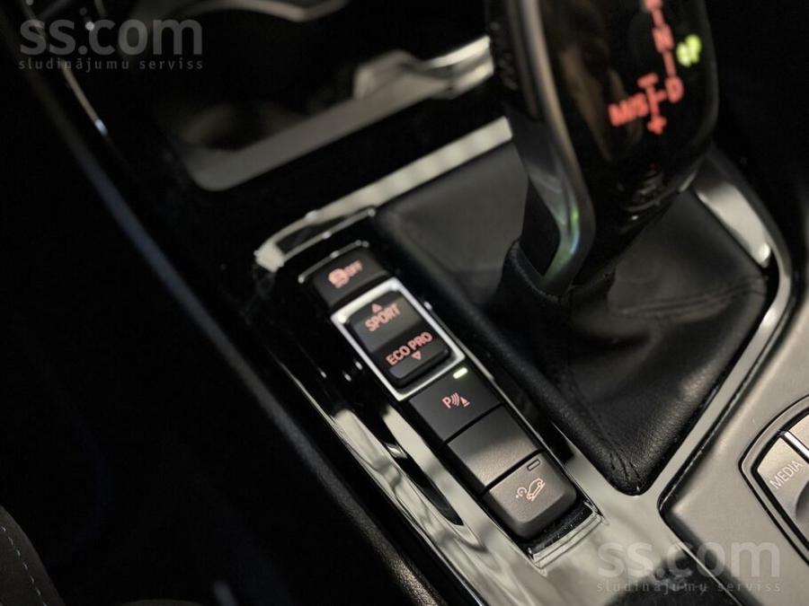 Black BMW X2 2019 in Riga, with an engine capacity of 2.00 L and mileage of 132 thousand km for 17690 €, photo 20 on AUTOMOTO.COM.LV
