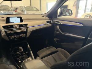 Black BMW X2 2019 in Riga, with an engine capacity of 2.00 L and mileage of 132 thousand km for 17690 €, photo 24 on AUTOMOTO.COM.LV