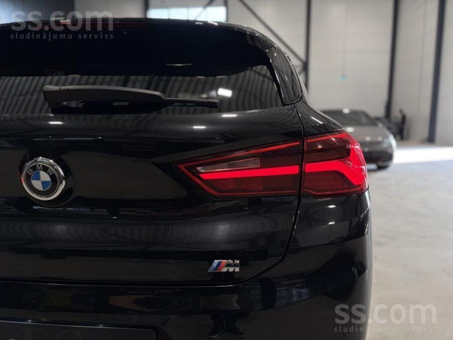 Black BMW X2 2019 in Riga, with an engine capacity of 2.00 L and mileage of 132 thousand km for 17690 €, photo 33 on AUTOMOTO.COM.LV