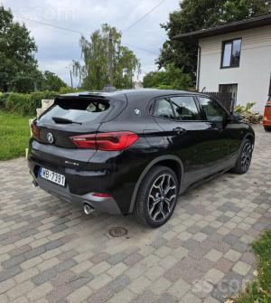 Black BMW X2 2019 in Riga, with an engine capacity of 2.00 L and mileage of 84 thousand km for 17800 €, photo 6 on AUTOMOTO.COM.LV