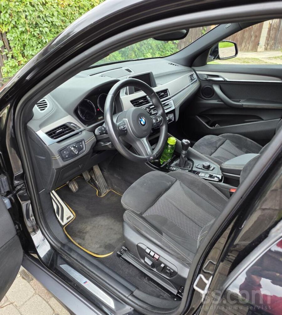 Black BMW X2 2019 in Riga, with an engine capacity of 2.00 L and mileage of 84 thousand km for 17800 €, photo 12 on AUTOMOTO.COM.LV