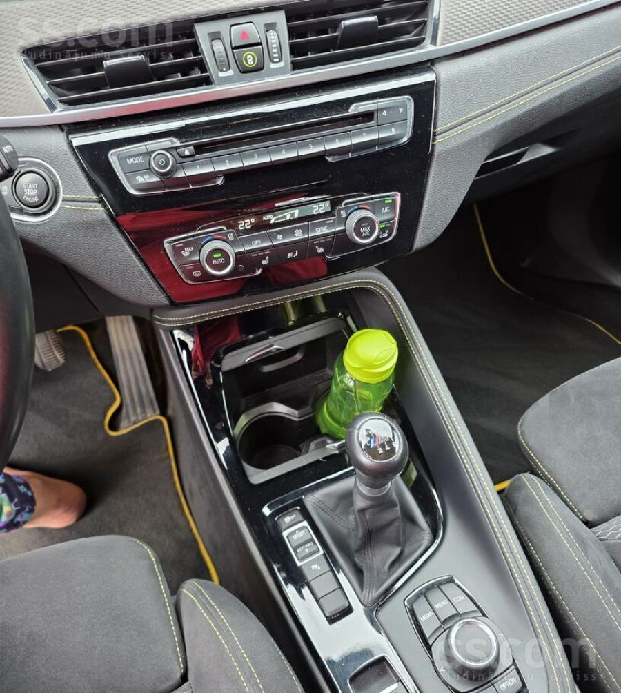 Black BMW X2 2019 in Riga, with an engine capacity of 2.00 L and mileage of 84 thousand km for 17800 €, photo 15 on AUTOMOTO.COM.LV