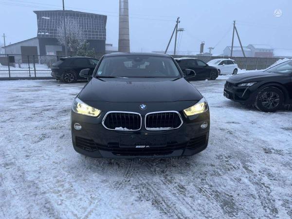 Melns BMW X2 2020 Tauragė, ar dzinēja tilpumu 2.00 L un nobraukumu 73 tūkst. km par 21900 €, foto 6 vietnē AUTOMOTO.COM.LV