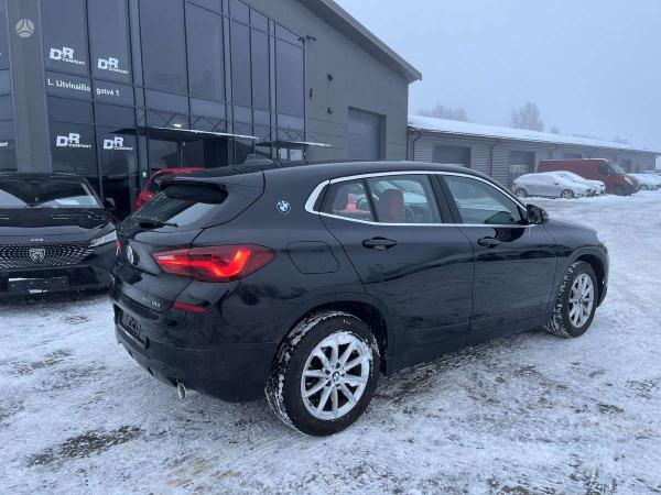 Melns BMW X2 2020 Tauragė, ar dzinēja tilpumu 2.00 L un nobraukumu 73 tūkst. km par 21900 €, foto 8 vietnē AUTOMOTO.COM.LV