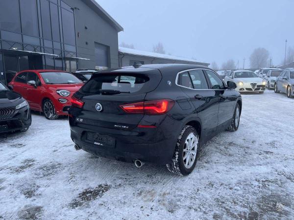 Melns BMW X2 2020 Tauragė, ar dzinēja tilpumu 2.00 L un nobraukumu 73 tūkst. km par 21900 €, foto 9 vietnē AUTOMOTO.COM.LV
