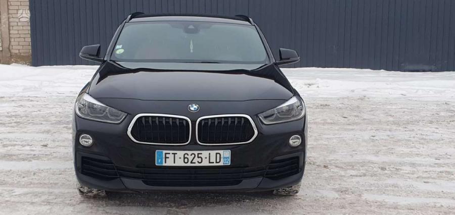 Black BMW X2 2020 in Taurage, with an engine capacity of 1.50 L and mileage of 194 thousand km for 12900 €, photo 2 on AUTOMOTO.COM.LV