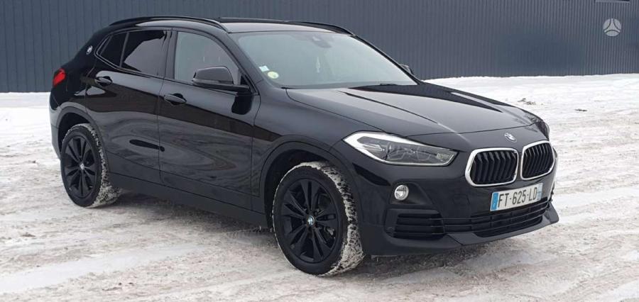 Black BMW X2 2020 in Taurage, with an engine capacity of 1.50 L and mileage of 194 thousand km for 12900 €, photo 5 on AUTOMOTO.COM.LV