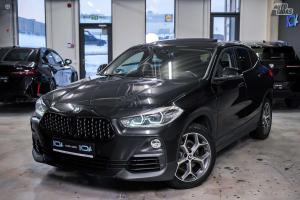 Black BMW X2 2020 in Marijampole, with an engine capacity of 1.50 L and mileage of 110 thousand km for 19450 €, photo 5 on AUTOMOTO.COM.LV