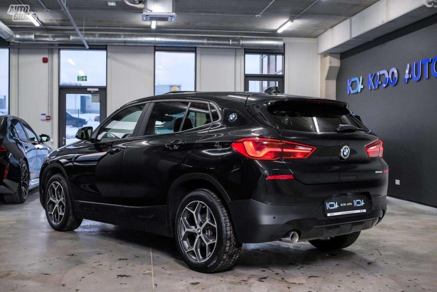 Black BMW X2 2020 in Marijampole, with an engine capacity of 1.50 L and mileage of 110 thousand km for 19450 €, photo 10 on AUTOMOTO.COM.LV
