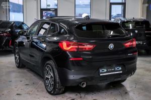 Black BMW X2 2020 in Marijampole, with an engine capacity of 1.50 L and mileage of 110 thousand km for 19450 €, photo 11 on AUTOMOTO.COM.LV