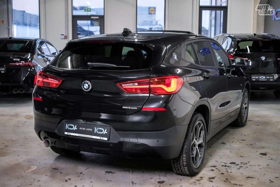 Black BMW X2 2020 in Marijampole, with an engine capacity of 1.50 L and mileage of 110 thousand km for 19450 €, photo 13 on AUTOMOTO.COM.LV