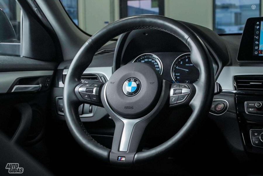 Black BMW X2 2020 in Marijampole, with an engine capacity of 1.50 L and mileage of 110 thousand km for 19450 €, photo 19 on AUTOMOTO.COM.LV