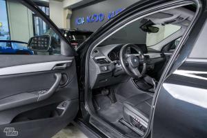 Black BMW X2 2020 in Marijampole, with an engine capacity of 1.50 L and mileage of 110 thousand km for 19450 €, photo 23 on AUTOMOTO.COM.LV
