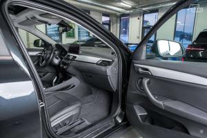 Black BMW X2 2020 in Marijampole, with an engine capacity of 1.50 L and mileage of 110 thousand km for 19450 €, photo 37 on AUTOMOTO.COM.LV