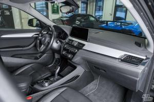 Black BMW X2 2020 in Marijampole, with an engine capacity of 1.50 L and mileage of 110 thousand km for 19450 €, photo 38 on AUTOMOTO.COM.LV