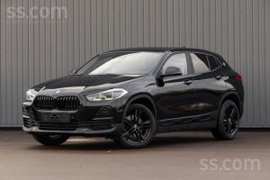 Melns BMW X2 2020 Jelgava, ar dzinēja tilpumu 2.00 L un nobraukumu 0 tūkst. km par 17890 €, foto  vietnē AUTOMOTO.COM.LV