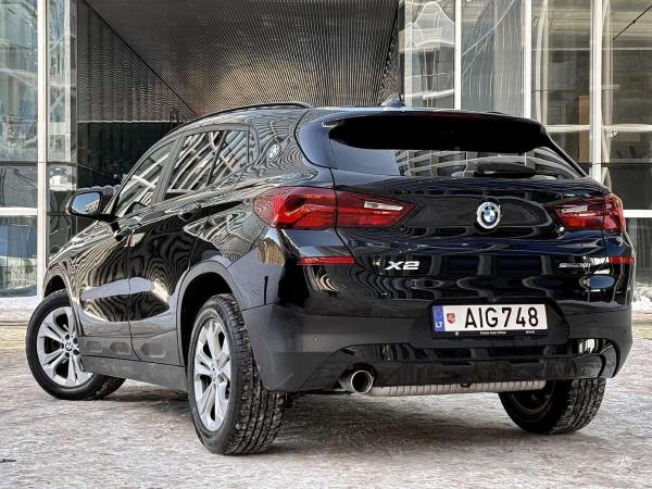Black BMW X2 2021 in Vilnius, with an engine capacity of 1.50 L and mileage of 93 thousand km for 18990 €, photo 4 on AUTOMOTO.COM.LV