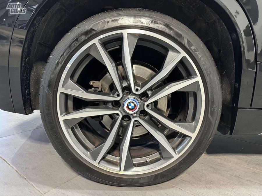 Melns BMW X2 2022 Kauņa, ar dzinēja tilpumu 1.50 L un nobraukumu 98 tūkst. km par 29042 €, foto 3 vietnē AUTOMOTO.COM.LV