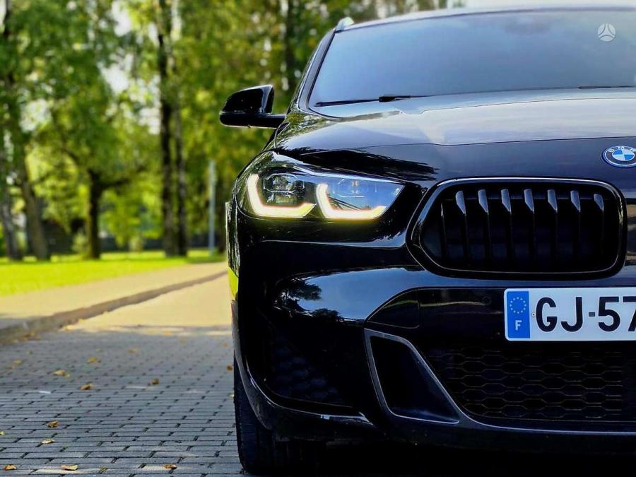 Melns BMW X2 2022 Tauragė, ar dzinēja tilpumu 1.50 L un nobraukumu 127 tūkst. km par 17900 €, foto 10 vietnē AUTOMOTO.COM.LV