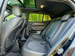 Melns BMW X2 2022 Tauragė, ar dzinēja tilpumu 1.50 L un nobraukumu 127 tūkst. km par 17900 €, foto 43 vietnē AUTOMOTO.COM.LV