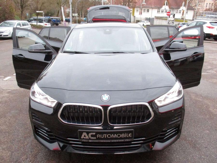 Black BMW X2 2023 in Kaunas, with an engine capacity of 1.50 L and mileage of 29 thousand km for 28925 €, photo 2 on AUTOMOTO.COM.LV