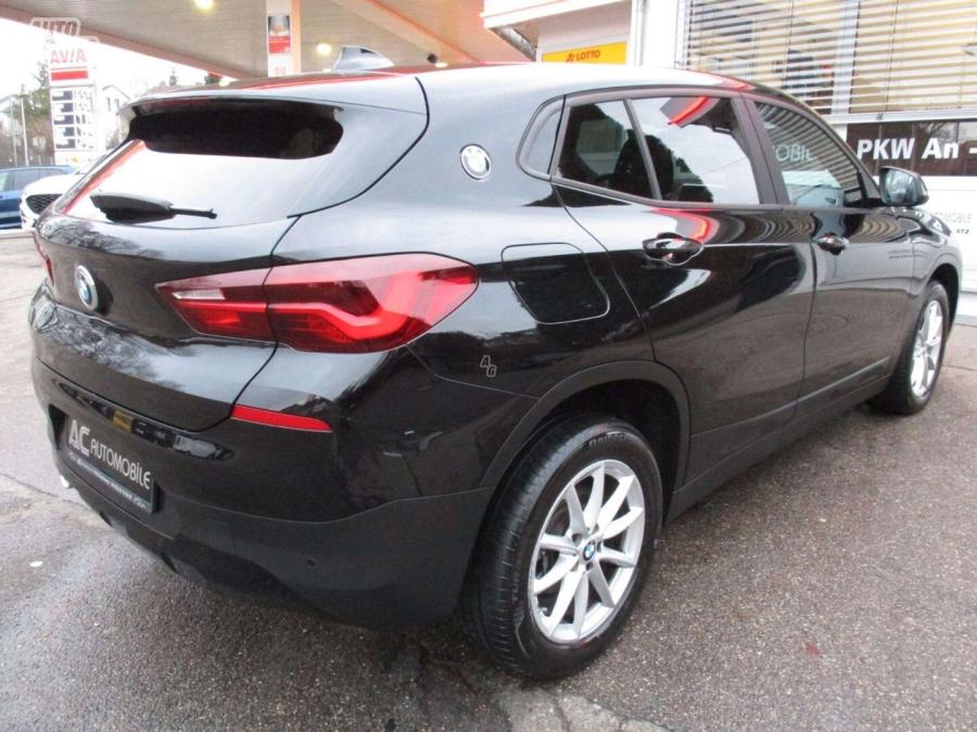 Black BMW X2 2023 in Kaunas, with an engine capacity of 1.50 L and mileage of 29 thousand km for 28925 €, photo 5 on AUTOMOTO.COM.LV