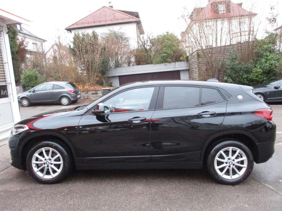 Black BMW X2 2023 in Kaunas, with an engine capacity of 1.50 L and mileage of 29 thousand km for 28925 €, photo 8 on AUTOMOTO.COM.LV