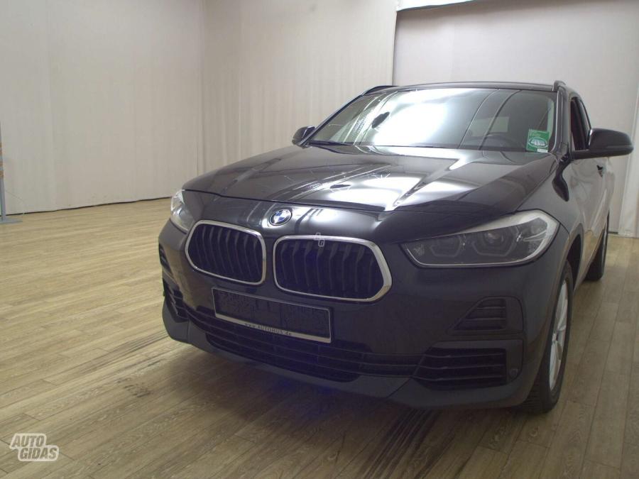 Melns BMW X2 2023 Kauņa, ar dzinēja tilpumu 2.00 L un nobraukumu 95 tūkst. km par 21678 €, foto 2 vietnē AUTOMOTO.COM.LV