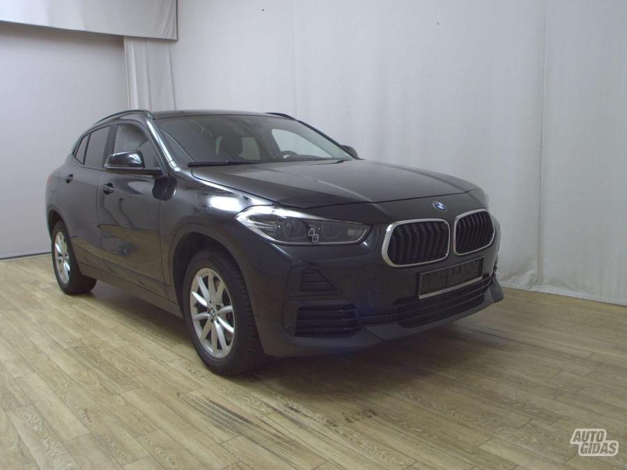 Melns BMW X2 2023 Kauņa, ar dzinēja tilpumu 2.00 L un nobraukumu 95 tūkst. km par 21678 €, foto 3 vietnē AUTOMOTO.COM.LV
