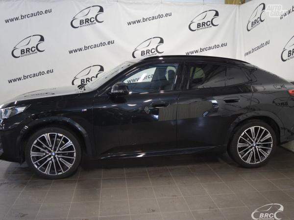 Black BMW X2 2024 in Riga, with an engine capacity of 2.00 L and mileage of 36 thousand km for 39900 €, photo 28 on AUTOMOTO.COM.LV