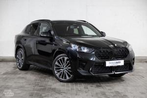 Black BMW X2 2024 in Vilnius, with an engine capacity of 2.00 L and mileage of 82 thousand km for 38991 €, photo 4 on AUTOMOTO.COM.LV