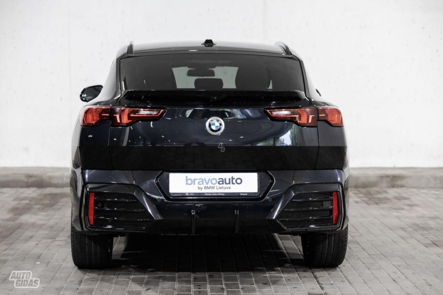 Black BMW X2 2024 in Vilnius, with an engine capacity of 2.00 L and mileage of 82 thousand km for 38991 €, photo 10 on AUTOMOTO.COM.LV