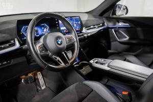 Black BMW X2 2024 in Vilnius, with an engine capacity of 2.00 L and mileage of 82 thousand km for 38991 €, photo 11 on AUTOMOTO.COM.LV