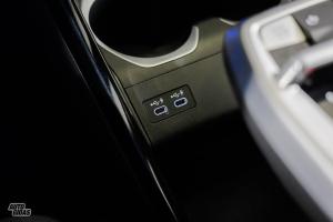 Black BMW X2 2024 in Vilnius, with an engine capacity of 2.00 L and mileage of 82 thousand km for 38991 €, photo 18 on AUTOMOTO.COM.LV