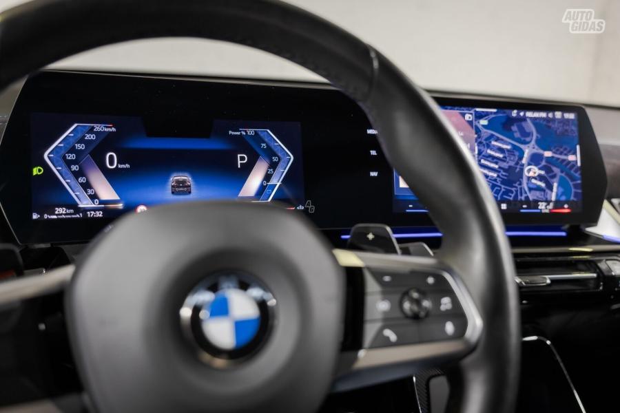 Black BMW X2 2024 in Vilnius, with an engine capacity of 2.00 L and mileage of 82 thousand km for 38991 €, photo 20 on AUTOMOTO.COM.LV