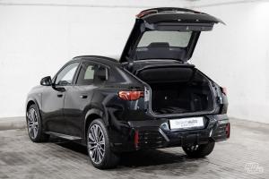 Black BMW X2 2024 in Vilnius, with an engine capacity of 2.00 L and mileage of 82 thousand km for 38991 €, photo 30 on AUTOMOTO.COM.LV