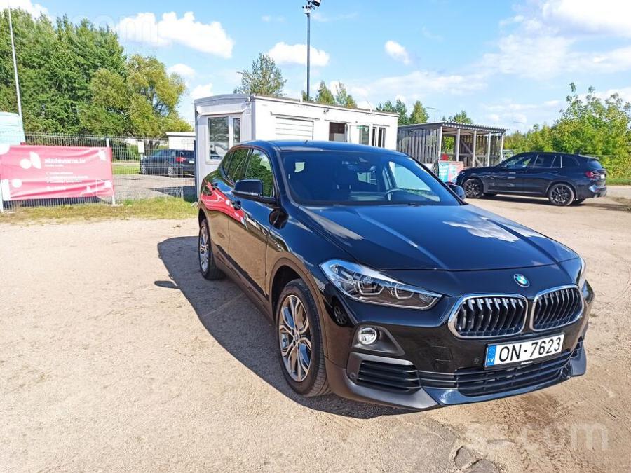 Black BMW X2 2019 in Daugavpils, with an engine capacity of 2.00 L and mileage of 0 thousand km for 20300 €, photo 33 on AUTOMOTO.COM.LV