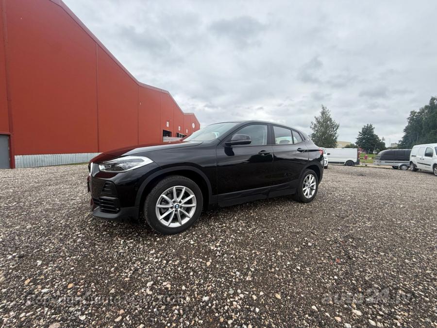 Melns BMW X2 2022 Viljandi, ar dzinēja tilpumu 1.50 L un nobraukumu 67 tūkst. km par 19999 €, foto 3 vietnē AUTOMOTO.COM.LV