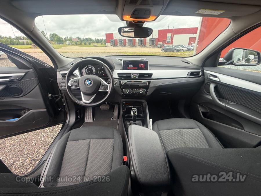 Melns BMW X2 2022 Viljandi, ar dzinēja tilpumu 1.50 L un nobraukumu 67 tūkst. km par 19999 €, foto 12 vietnē AUTOMOTO.COM.LV